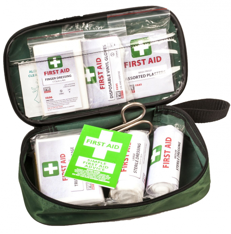BS 8599-2 Compliant Motor Vehicle First Aid Kit. FA21 - redoakdirect.com